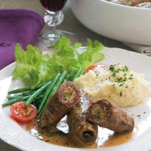 Oxrullader med ljuvlig gräddsås - Hemmets Journal