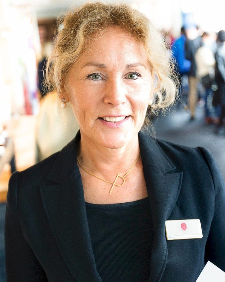 Anhörig till person med demens? Så tar du hand om dig själv