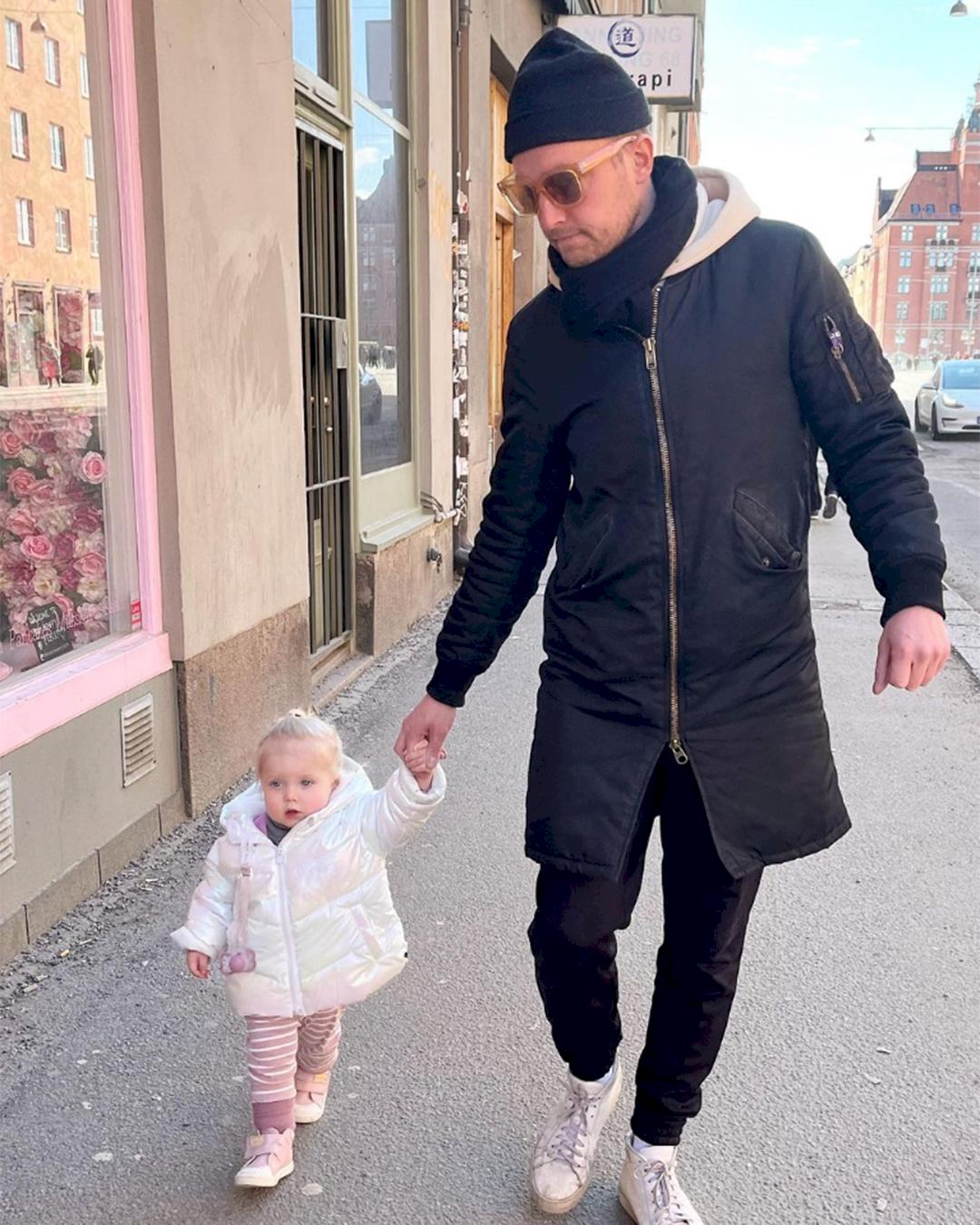 Programledaren Axel Pileby om sin dotter - Hemmets Journal