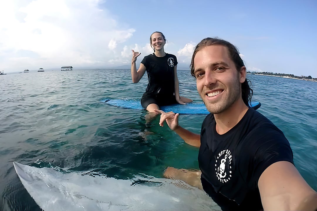 Charlotte fick sin makes barn – två år efter hans död