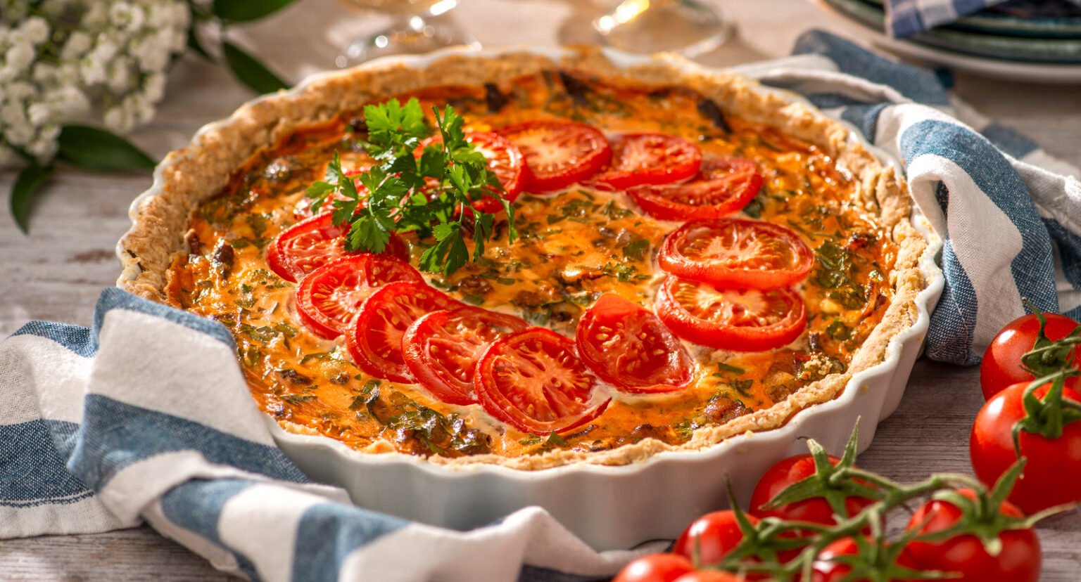 Köttpaj med bacon och svamp – Sveriges godaste paj