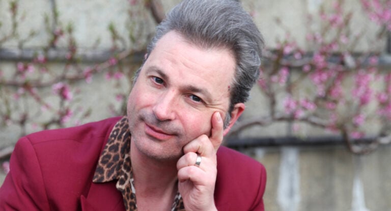 Ola Salo om sin fru, The Ark och samarbetet med Jöback