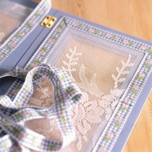 Insynsskydd med spets - Icakuriren