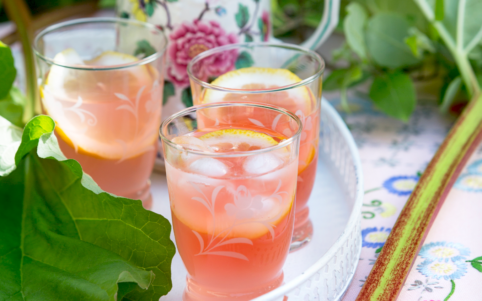 Rabarberdryck med vaniljsmak - Icakuriren