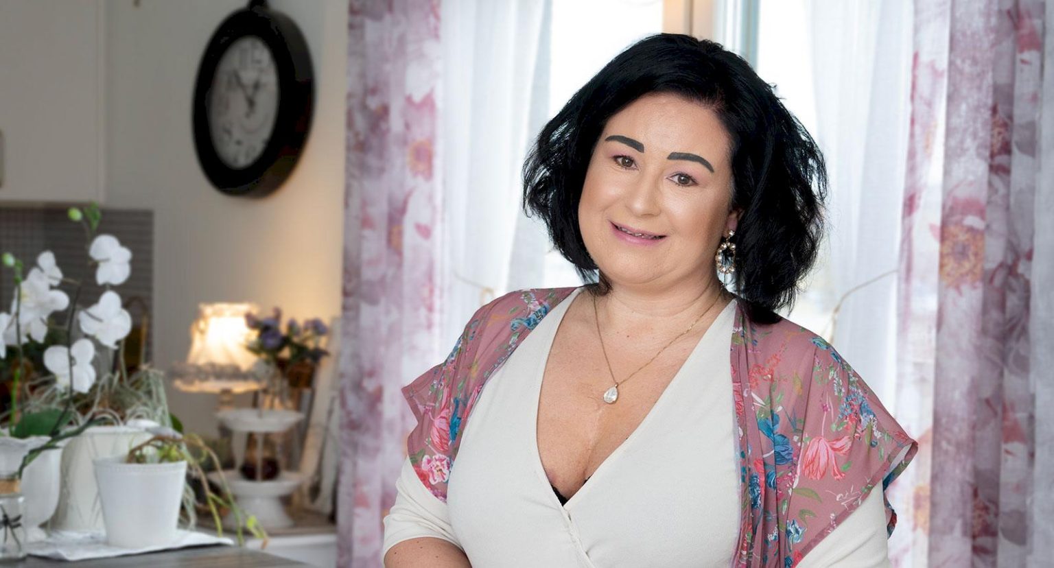 Cicci fick veta att hon hade tre syskon som vuxen - Icakuriren