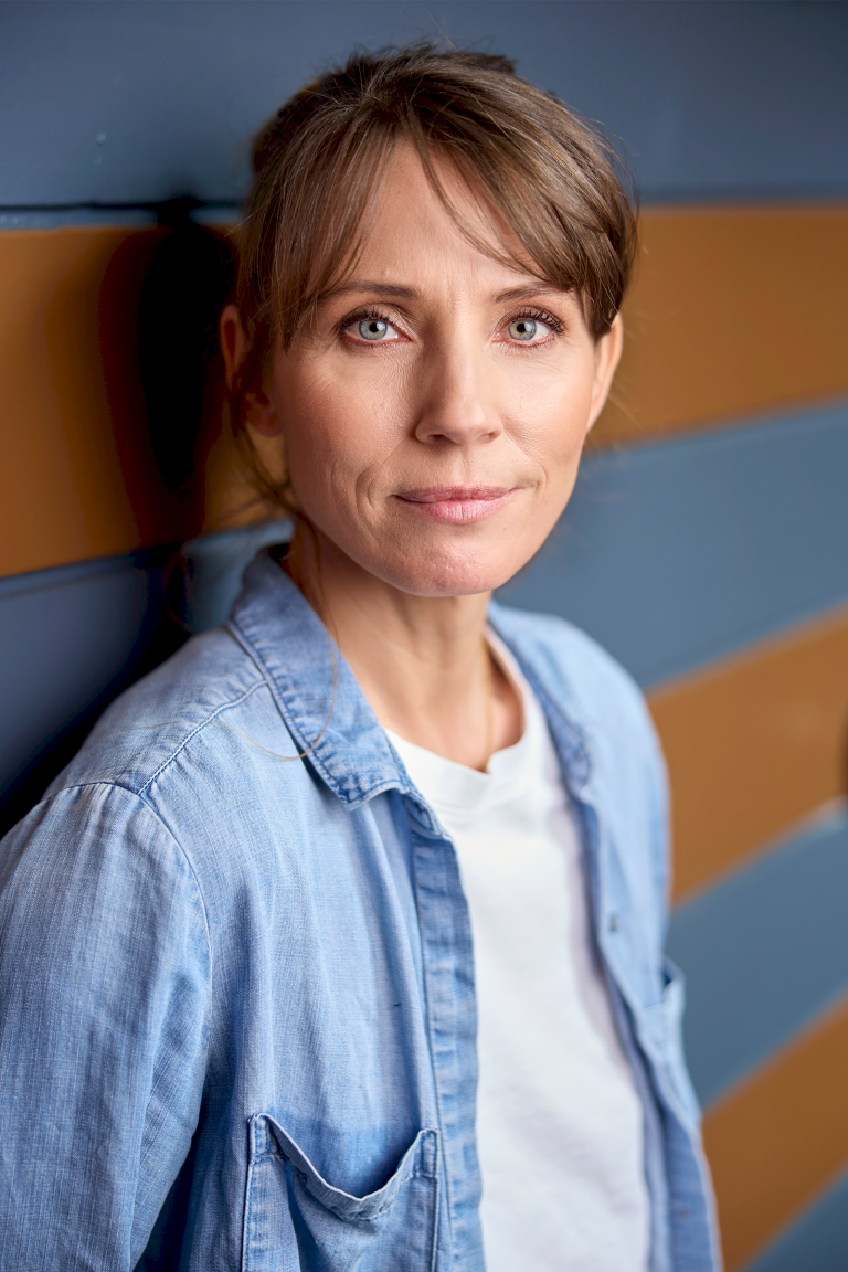 Tuva Novotny älskar nya rollen: ”Jag var nyförlöst men kunde inte tacka ...