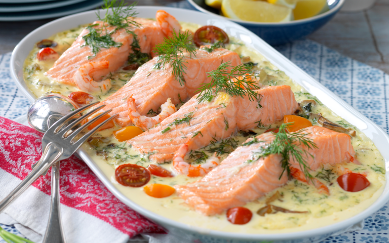 Ugnsbakad laxfilé med räkor - Icakuriren