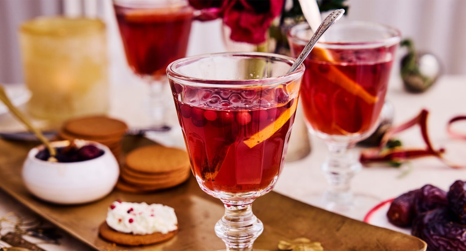 Värmande glögg med lingon och punsch - Icakuriren